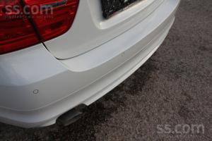 White BMW 318 2012 in Tukums, with an engine capacity of 2.00 L and mileage of 245 thousand km for 6150 €, photo 22 on AUTOMOTO.COM.LV