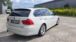 White BMW 318 2012 in Riga, with an engine capacity of 2.00 L and mileage of 320 thousand km for 3400 €, photo 6 on AUTOMOTO.COM.LV