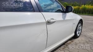 White BMW 318 2012 in Riga, with an engine capacity of 2.00 L and mileage of 320 thousand km for 3400 €, photo 7 on AUTOMOTO.COM.LV