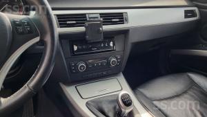 White BMW 318 2012 in Riga, with an engine capacity of 2.00 L and mileage of 320 thousand km for 3400 €, photo 11 on AUTOMOTO.COM.LV
