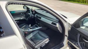 White BMW 318 2012 in Riga, with an engine capacity of 2.00 L and mileage of 320 thousand km for 3400 €, photo 12 on AUTOMOTO.COM.LV
