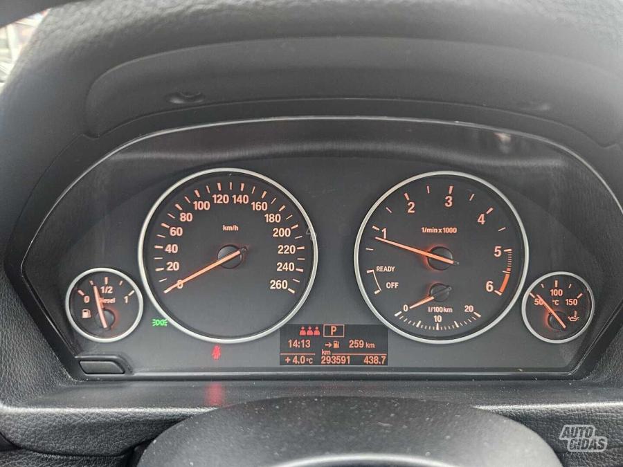 White BMW 318 2013 in Sakiai, with an engine capacity of 2.00 L and mileage of 295 thousand km for 8500 €, photo 12 on AUTOMOTO.COM.LV