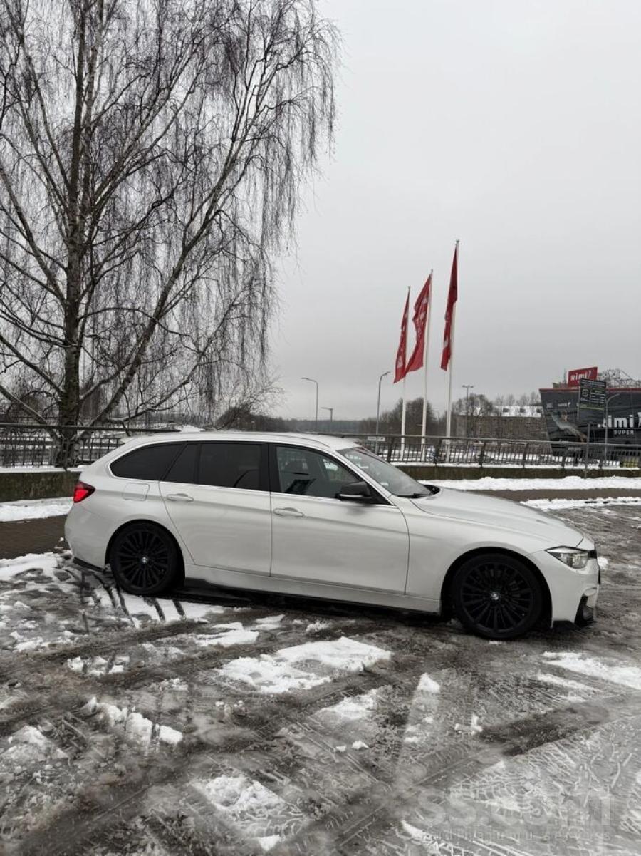 White BMW 318 2013 in Riga, with an engine capacity of 3.00 L and mileage of 233 thousand km for 11000 €, photo 5 on AUTOMOTO.COM.LV