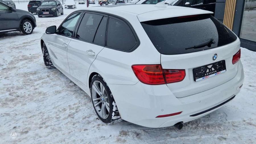 White BMW 318 2013 in Marijampole, with an engine capacity of 2.00 L and mileage of 302 thousand km for 7990 €, photo 9 on AUTOMOTO.COM.LV