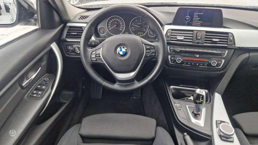 White BMW 318 2013 in Marijampole, with an engine capacity of 2.00 L and mileage of 302 thousand km for 7990 €, photo 33 on AUTOMOTO.COM.LV