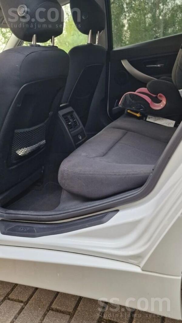 Balts BMW 318 2013 Tukums, ar dzinēja tilpumu 2.00 L un nobraukumu 300 tūkst. km par 8299 €, foto 7 vietnē AUTOMOTO.COM.LV