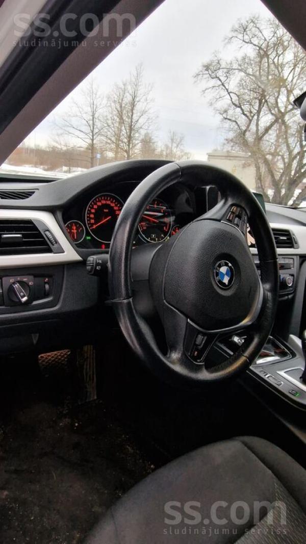 Balts BMW 318 2013 Tukums, ar dzinēja tilpumu 2.00 L un nobraukumu 300 tūkst. km par 8299 €, foto 8 vietnē AUTOMOTO.COM.LV