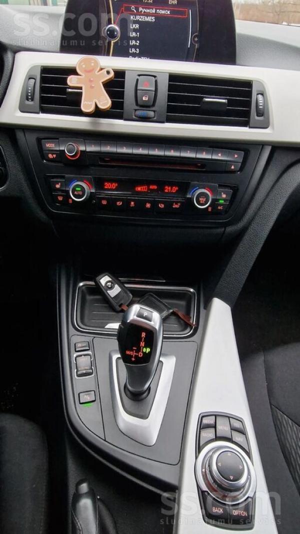 Balts BMW 318 2013 Tukums, ar dzinēja tilpumu 2.00 L un nobraukumu 300 tūkst. km par 8299 €, foto 9 vietnē AUTOMOTO.COM.LV