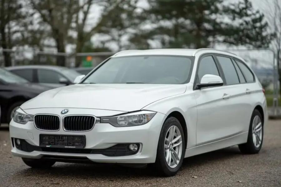 Balts BMW 318 2013 Liepāja, ar dzinēja tilpumu 2.00 L un nobraukumu 160 tūkst. km par 11750 €, foto 1 vietnē AUTOMOTO.COM.LV