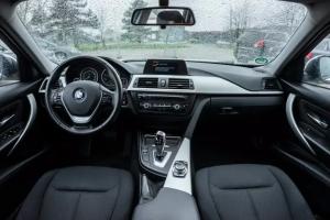 Balts BMW 318 2013 Liepāja, ar dzinēja tilpumu 2.00 L un nobraukumu 160 tūkst. km par 11750 €, foto 8 vietnē AUTOMOTO.COM.LV
