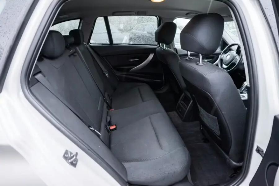 Balts BMW 318 2013 Liepāja, ar dzinēja tilpumu 2.00 L un nobraukumu 160 tūkst. km par 11750 €, foto 12 vietnē AUTOMOTO.COM.LV