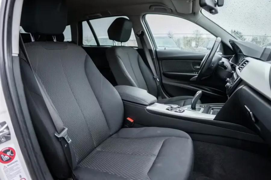 Balts BMW 318 2013 Liepāja, ar dzinēja tilpumu 2.00 L un nobraukumu 160 tūkst. km par 11750 €, foto 13 vietnē AUTOMOTO.COM.LV