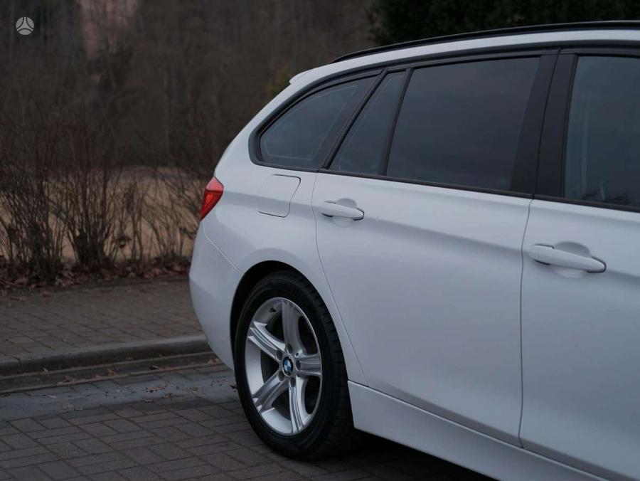 Balts BMW 318 2013 Šauļi, ar dzinēja tilpumu 2.00 L un nobraukumu 275 tūkst. km par 6150 €, foto 11 vietnē AUTOMOTO.COM.LV