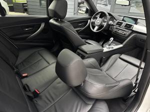 White BMW 318 2013 in Jelgava, with an engine capacity of 2.00 L and mileage of 240 thousand km for 11700 €, photo 10 on AUTOMOTO.COM.LV