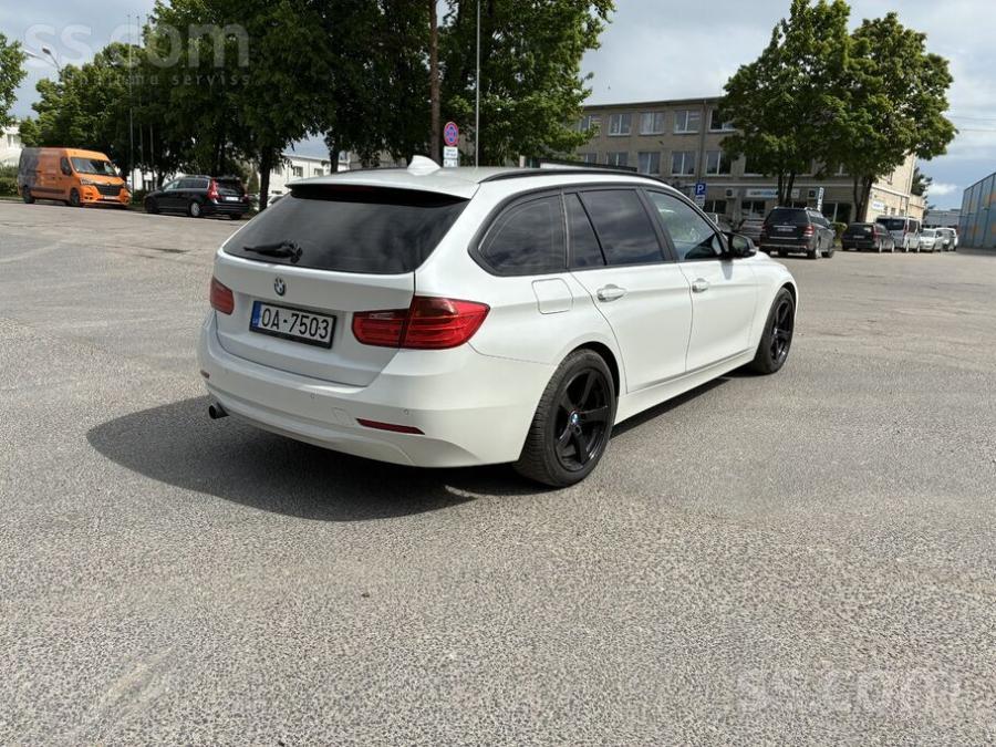 Balts BMW 318 2014 Rīga, ar dzinēja tilpumu 1.80 L un nobraukumu 324 tūkst. km par 9600 €, foto 2 vietnē AUTOMOTO.COM.LV