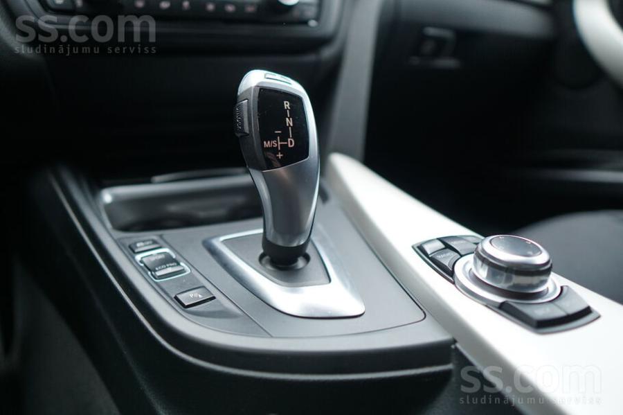 Balts BMW 318 2014 Rīga, ar dzinēja tilpumu 2.00 L un nobraukumu 273 tūkst. km par 8800 €, foto 12 vietnē AUTOMOTO.COM.LV