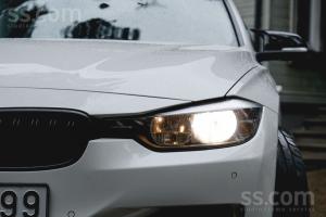 White BMW 318 2014 in Riga, with an engine capacity of 2.00 L and mileage of 263 thousand km for 10600 €, photo 7 on AUTOMOTO.COM.LV