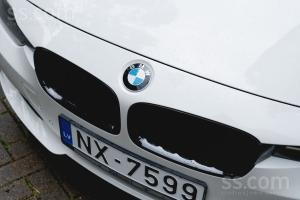 White BMW 318 2014 in Riga, with an engine capacity of 2.00 L and mileage of 263 thousand km for 10600 €, photo 8 on AUTOMOTO.COM.LV