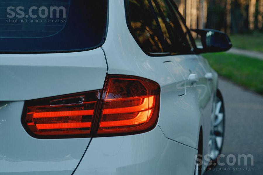 White BMW 318 2014 in Riga, with an engine capacity of 2.00 L and mileage of 273 thousand km for 8200 €, photo 6 on AUTOMOTO.COM.LV