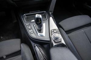 White BMW 318 2014 in Kaunas, with an engine capacity of 2.00 L and mileage of 162 thousand km for 8950 €, photo 22 on AUTOMOTO.COM.LV