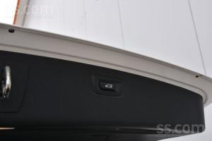 White BMW 318 2014 in Riga, with an engine capacity of 2.00 L and mileage of 313 thousand km for 10900 €, photo 12 on AUTOMOTO.COM.LV