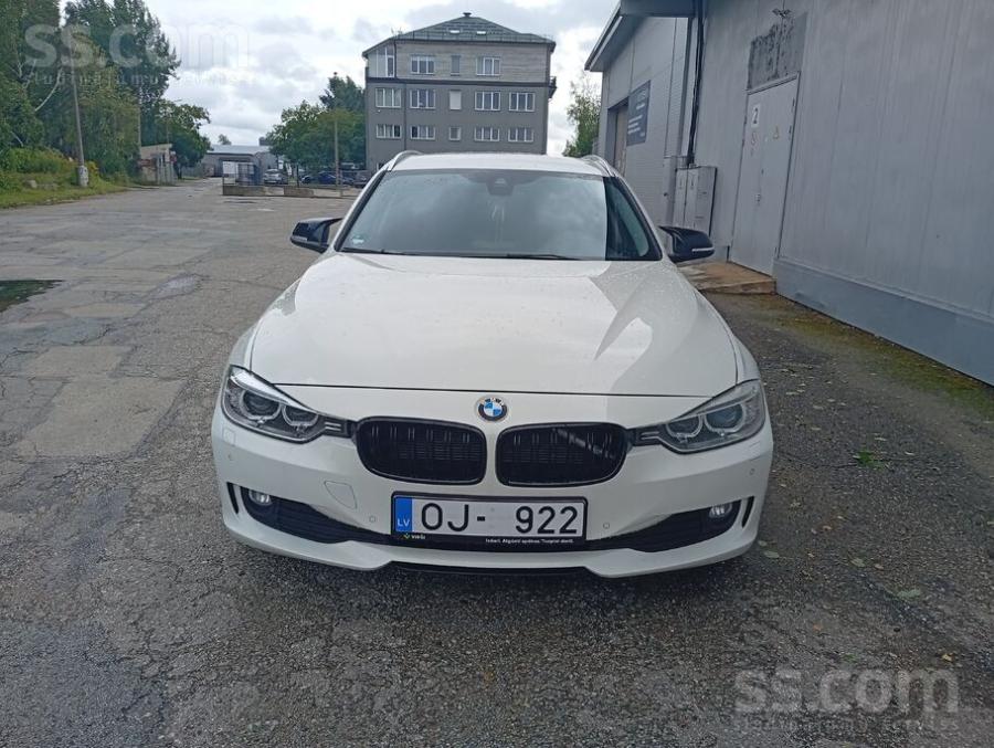 White BMW 318 2014 in Riga, with an engine capacity of 2.00 L and mileage of 273 thousand km for 8950 €, photo 5 on AUTOMOTO.COM.LV