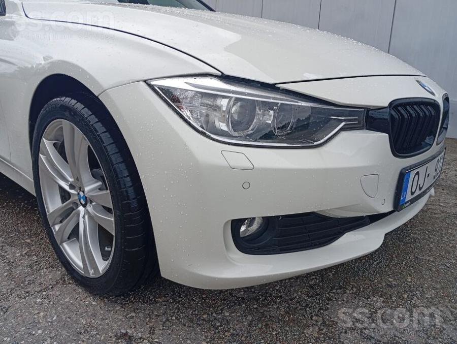 White BMW 318 2014 in Riga, with an engine capacity of 2.00 L and mileage of 273 thousand km for 8950 €, photo 9 on AUTOMOTO.COM.LV
