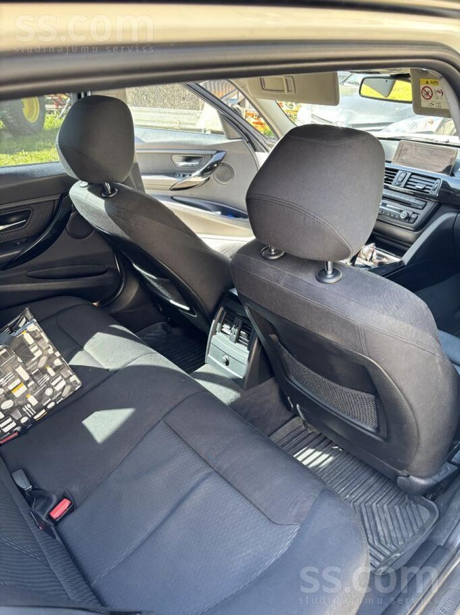 Balts BMW 318 2015 Liepāja, ar dzinēja tilpumu 2.00 L un nobraukumu 333 tūkst. km par 9950 €, foto 9 vietnē AUTOMOTO.COM.LV