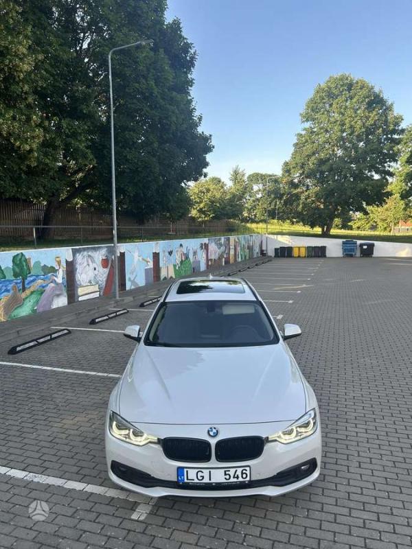 White BMW 318 2016 in Jurbarkas, with an engine capacity of 2.00 L and mileage of 353 thousand km for 9000 €, photo 5 on AUTOMOTO.COM.LV