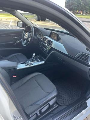 White BMW 318 2016 in Jurbarkas, with an engine capacity of 2.00 L and mileage of 353 thousand km for 9000 €, photo 18 on AUTOMOTO.COM.LV