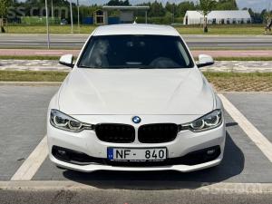 White BMW 318 2016 in Riga, with an engine capacity of 2.00 L and mileage of 306 thousand km for 10500 €, photo 5 on AUTOMOTO.COM.LV