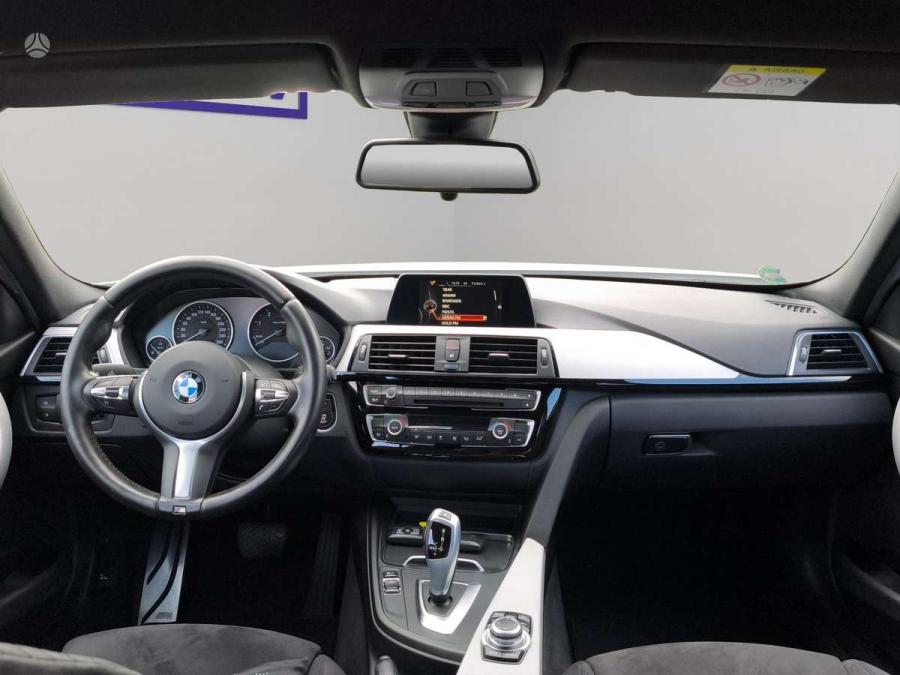 White BMW 318 2016 in Vilnius, with an engine capacity of 2.00 L and mileage of 276 thousand km for 11999 €, photo 14 on AUTOMOTO.COM.LV