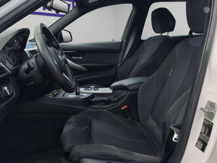 White BMW 318 2016 in Vilnius, with an engine capacity of 2.00 L and mileage of 276 thousand km for 11999 €, photo 16 on AUTOMOTO.COM.LV
