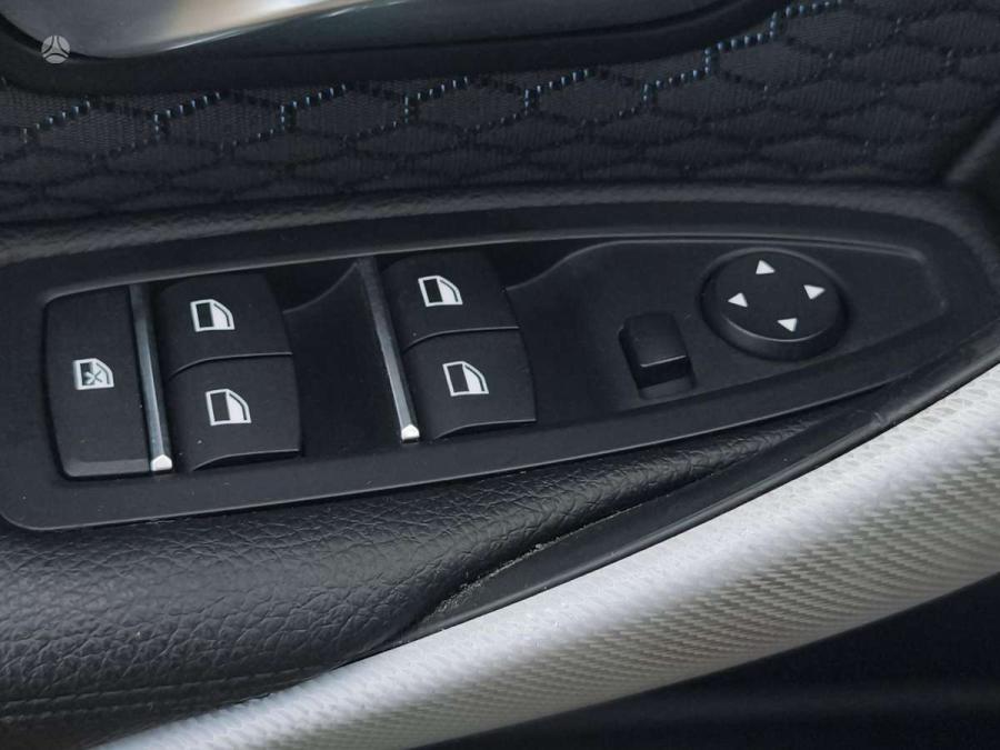 Balts BMW 318 2016 Viļņa, ar dzinēja tilpumu 2.00 L un nobraukumu 276 tūkst. km par 11999 €, foto 15 vietnē AUTOMOTO.COM.LV
