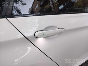 White BMW 318 2016 in Riga, with an engine capacity of 2.00 L and mileage of 213 thousand km for 10900 €, photo 11 on AUTOMOTO.COM.LV