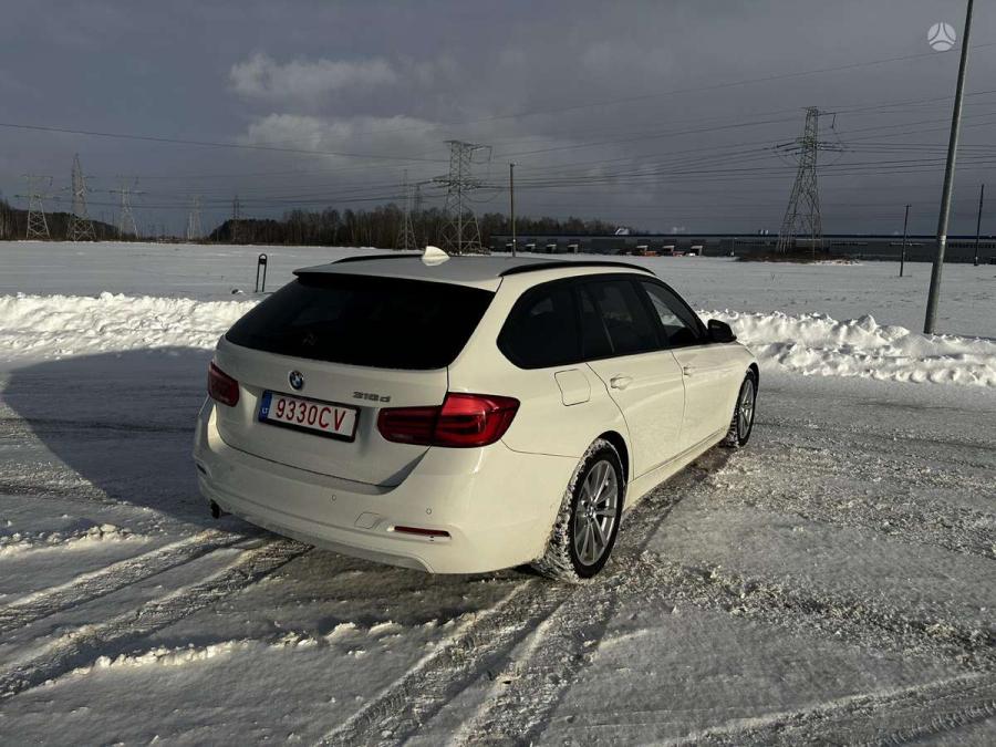 White BMW 318 2017 in Panevezys, with an engine capacity of 2.00 L and mileage of 162 thousand km for 9850 €, photo 5 on AUTOMOTO.COM.LV