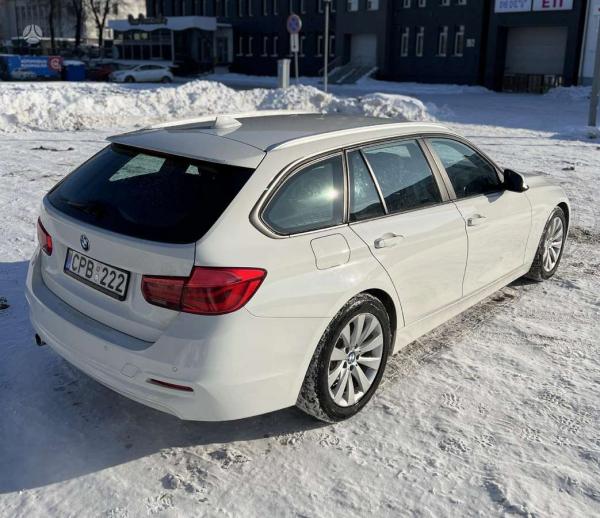 White BMW 318 2017 in Kaunas, with an engine capacity of 2.00 L and mileage of 298 thousand km for 10000 €, photo 4 on AUTOMOTO.COM.LV