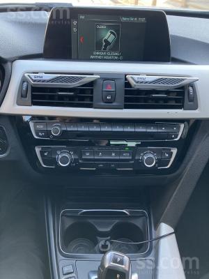 White BMW 318 2017 in Ludza, with an engine capacity of 2.00 L and mileage of 263 thousand km for 13150 €, photo 13 on AUTOMOTO.COM.LV