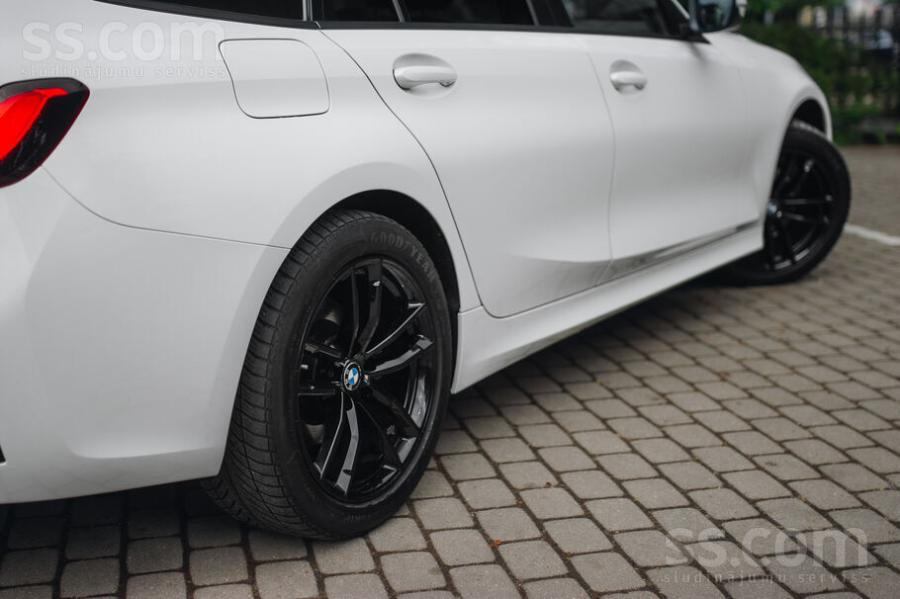 Белый БМВ 318 2020 в Рига, объемом двигателя 2.00 л и пробегом 217 тыс. км за 16200 €, фото 20 на AUTOMOTO.COM.LV