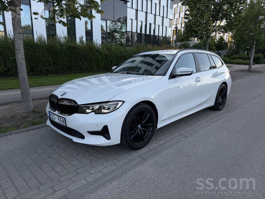 Balts BMW 318 2020 Rīga, ar dzinēja tilpumu 2.00 L un nobraukumu 218 tūkst. km par 15800 €, foto 4 vietnē AUTOMOTO.COM.LV