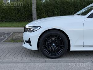 Balts BMW 318 2020 Rīga, ar dzinēja tilpumu 2.00 L un nobraukumu 218 tūkst. km par 15800 €, foto 17 vietnē AUTOMOTO.COM.LV