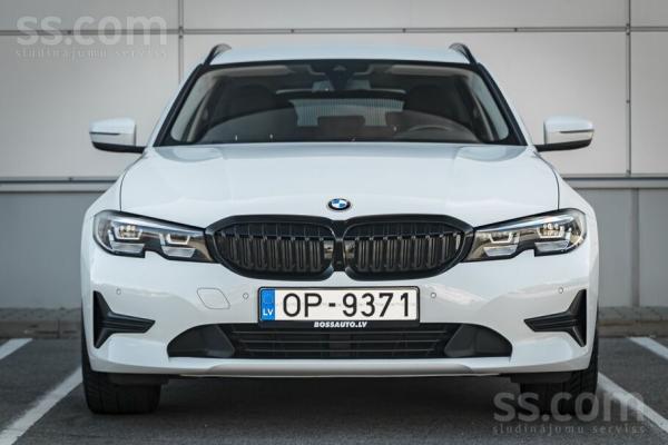 Balts BMW 318 2020 Rīga, ar dzinēja tilpumu 2.00 L un nobraukumu 221 tūkst. km par 17950 €, foto 2 vietnē AUTOMOTO.COM.LV