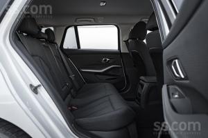 White BMW 318 2020 in Riga, with an engine capacity of 2.00 L and mileage of 221 thousand km for 17400 €, photo 15 on AUTOMOTO.COM.LV