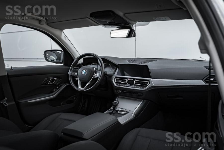 White BMW 318 2020 in Riga, with an engine capacity of 2.00 L and mileage of 221 thousand km for 17400 €, photo 16 on AUTOMOTO.COM.LV