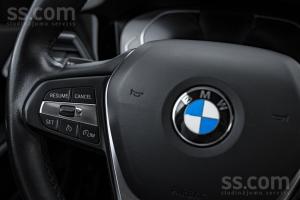 White BMW 318 2020 in Riga, with an engine capacity of 2.00 L and mileage of 221 thousand km for 17400 €, photo 18 on AUTOMOTO.COM.LV