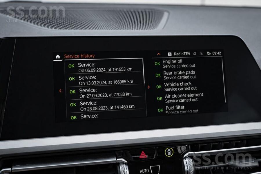 White BMW 318 2020 in Riga, with an engine capacity of 2.00 L and mileage of 221 thousand km for 17400 €, photo 26 on AUTOMOTO.COM.LV