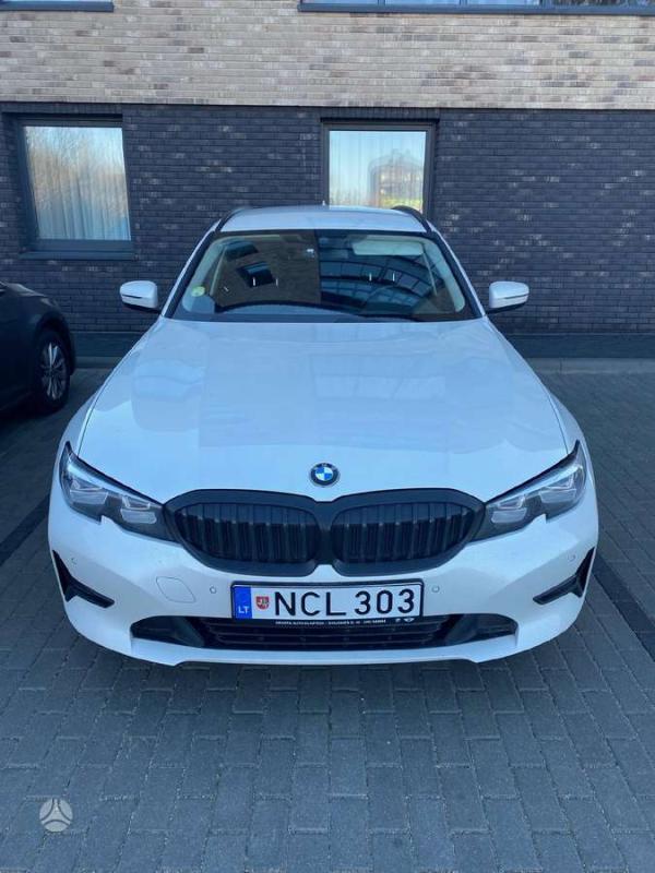 Balts BMW 318 2021 Klaipėda, ar dzinēja tilpumu 2.00 L un nobraukumu 143 tūkst. km par 19700 €, foto 1 vietnē AUTOMOTO.COM.LV