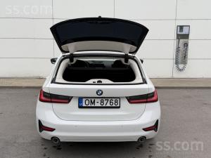 Balts BMW 318 2021 Jelgava, ar dzinēja tilpumu 2.00 L un nobraukumu 0 tūkst. km par 15990 €, foto 8 vietnē AUTOMOTO.COM.LV