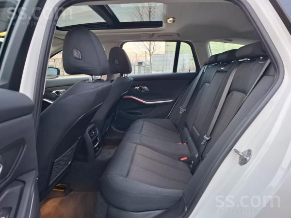 Balts BMW 318 2022 Rīga, ar dzinēja tilpumu 2.00 L un nobraukumu 156 tūkst. km par 25500 €, foto 9 vietnē AUTOMOTO.COM.LV