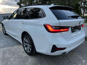 Balts BMW 318 2022 Kauņa, ar dzinēja tilpumu 2.00 L un nobraukumu 79 tūkst. km par 9250 €, foto  vietnē AUTOMOTO.COM.LV
